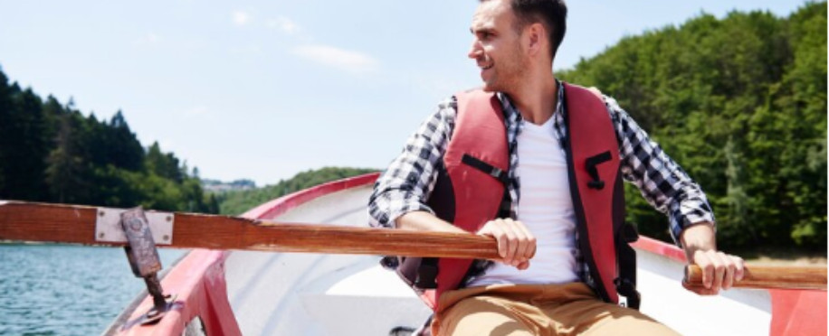 8 Essential Seafaring Skills for Modern Sailors in 2024